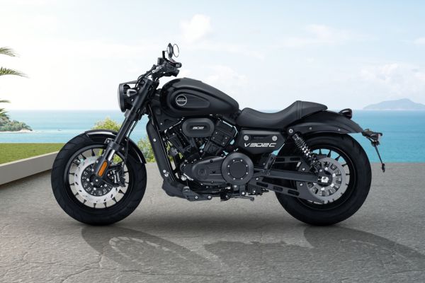 Keeway V302C Price - Images, Colours & Reviews