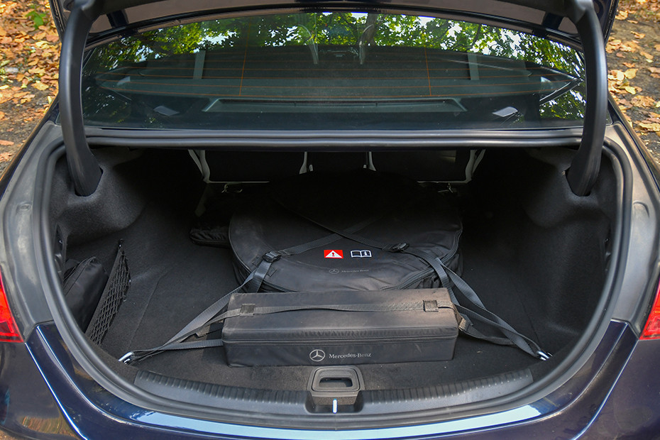 Mercedes-Benz C-Class Images, C-Class Interior & Exterior Photos, 360 ...