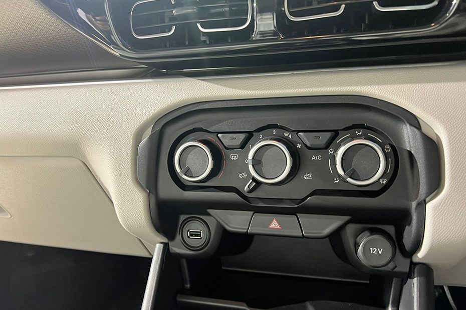 Citroen C3 Aircross Images, C3 Aircross Interior & Exterior Photos, 360 ...