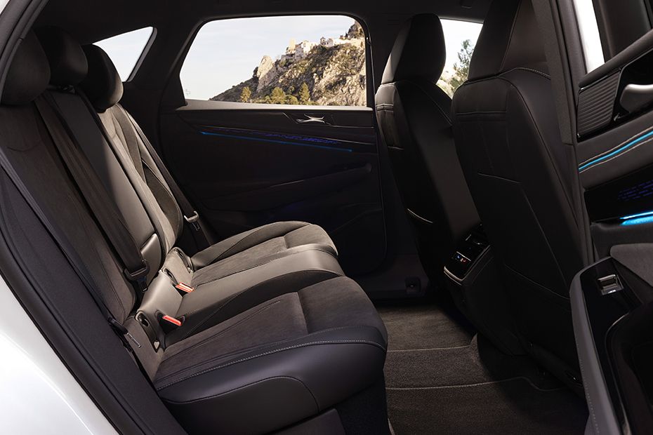 Volkswagen ID.7 Images, ID.7 Interior & Exterior Photos, 360 View ...