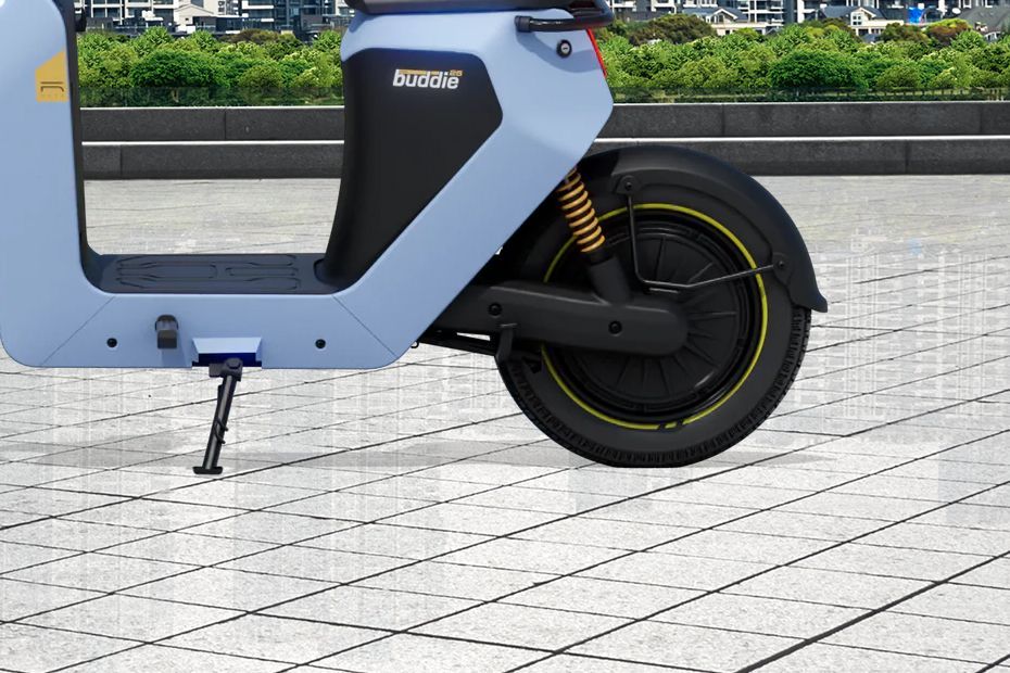 Revamp Moto RM Buddie 25 Price 70km Range Charging Time Images