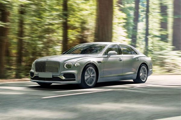 Bentley Flying Spur Mulliner V8 - On Road Price, RTO, Insurance ...