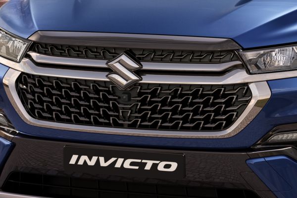 Maruti Invicto Alpha Plus 7Str - On Road Price, RTO, Insurance ...