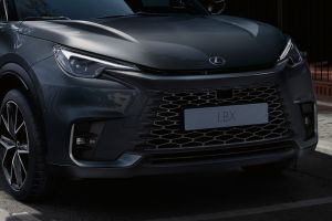 Lexus LBX Colors (0 colours) - LBX Color Images @ ZigWheels