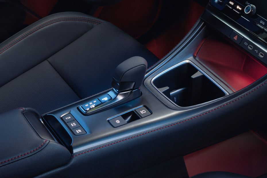 Lexus LBX Images, LBX Interior & Exterior Photos, 360 View, Videos ...