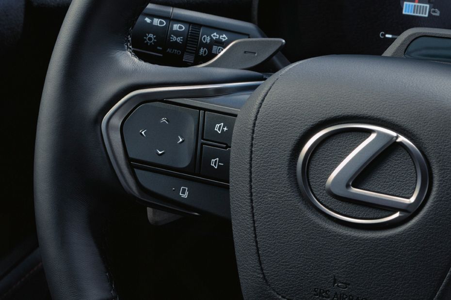 Lexus LBX Images, LBX Interior & Exterior Photos, 360 View, Videos ...