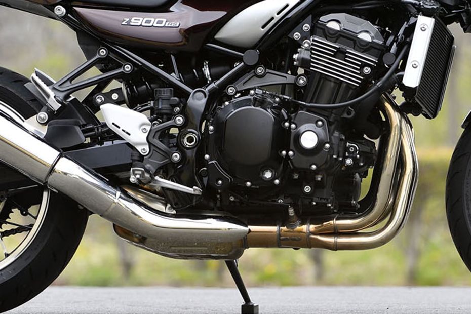 Kawasaki Z900RS Price, Images, Mileage & Reviews