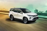Toyota Fortuner Legender Images, Fortuner Legender Interior & Exterior ...