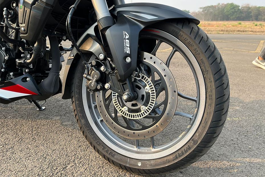 Bajaj Pulsar NS200 Images, Pulsar NS200 Photos & Videos, 360 view