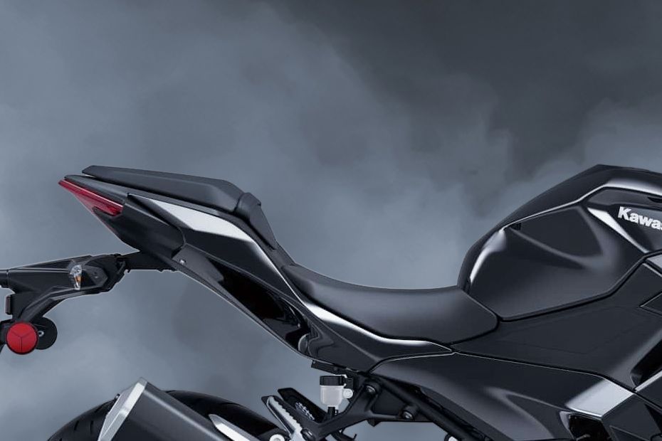 Kawasaki Ninja 500 STD, Estimated Price 5.90 Lakh - Check Mileage ...