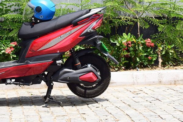 Flycon Motors Empire + Price - Mileage, Images, Colours | ZigWheels