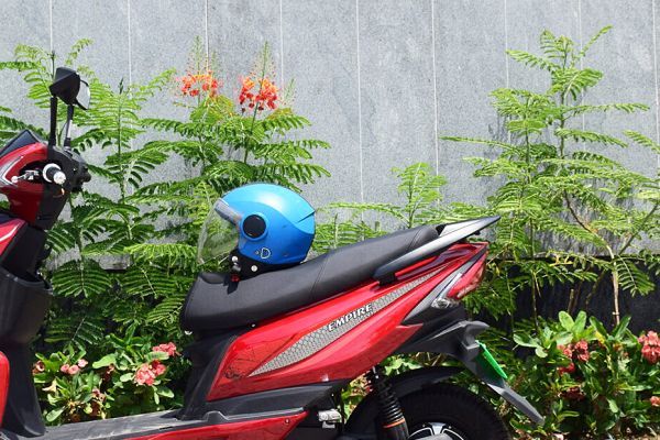 Flycon Motors Empire + Price - Mileage, Images, Colours | ZigWheels