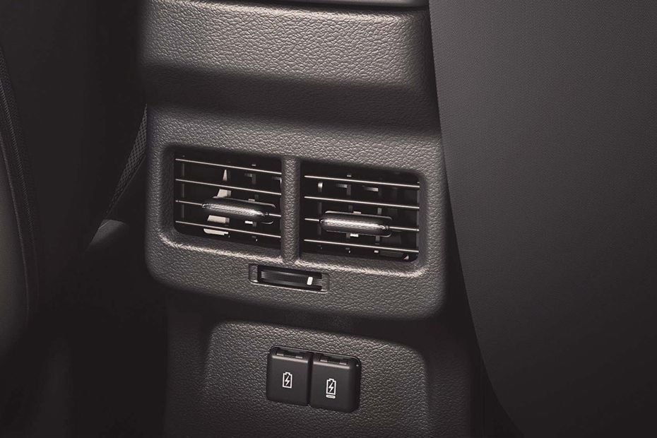 Maruti Brezza Images, Brezza Interior & Exterior Photos, 360 View ...