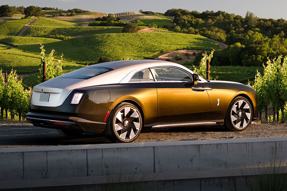 Rolls-Royce Spectre Images, Spectre Interior & Exterior Photos, 360 View, Videos @ ZigWheels