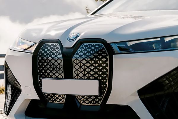 BMW iX Price, Range, Charging Time Images, colours, Reviews & Specs