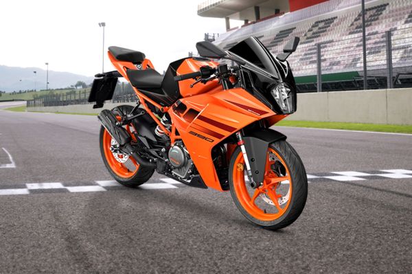 KTM RC 390 GP Edition - On Road Price, RTO, Insurance, Features, Colours, Mileage & FAQs