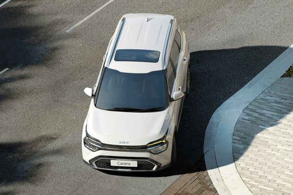 Kia Carens Premium Opt - On Road Price, RTO, Insurance, Features ...