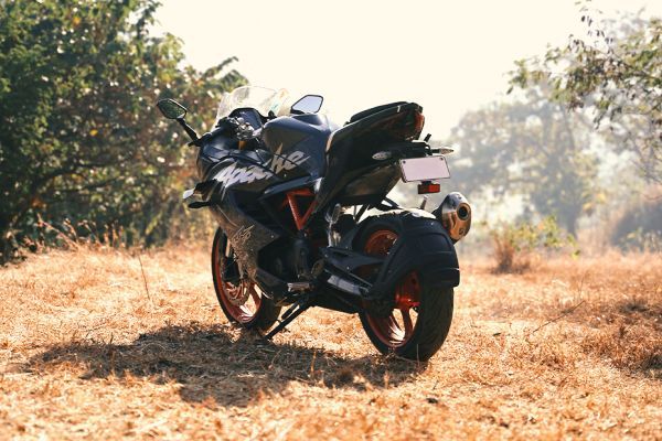 TVS Apache RR 310 Red Without Quickshifter - On Road Price, RTO ...