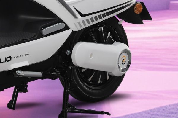 Zelio Eeva ZX+ Price, 100km Range, Charging Time Images, colours, Mileage & Reviews