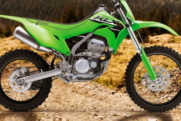 Kawasaki KLX 300R Price, 45kmpl mileage, images, colours & Reviews