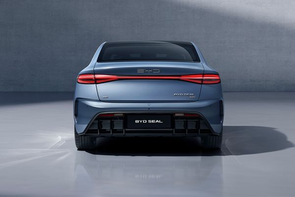 BYD Seal Premium Range - On Road Price, RTO, Insurance, Features ...