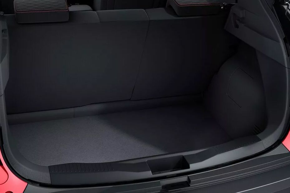 Renault Kiger Images, Kiger Interior & Exterior Photos, 360 View ...