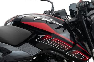 Bajaj Pulsar 150 Sparkle Black Red Colour