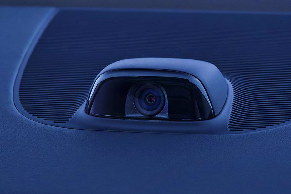 Mercedes-Benz E-Class Images, E-Class Interior & Exterior Photos, 360 ...