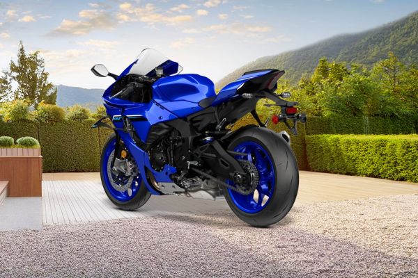 Yamaha YZF R1, Estimated Price Rs 20.39 Lakh, Launch Date 2025, Specs ...