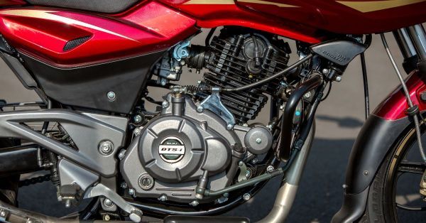 Bajaj Pulsar 220 F Price - Mileage, Images, Colours | ZigWheels