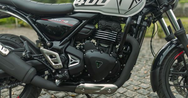 Triumph Speed T4 Price - Images, Colours & Reviews