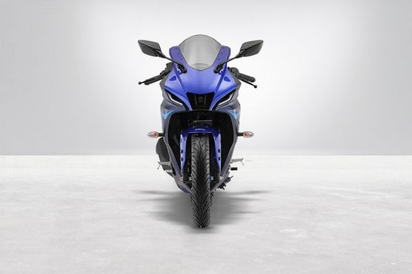 Yamaha R15 V4 Racing Blue, Intensity White, And Vivid Magenta - On Road ...