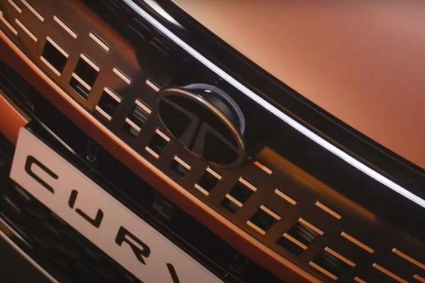 Tata Curvv Accomplished S Hyperion Dark - On Road Price, RTO, Insurance ...