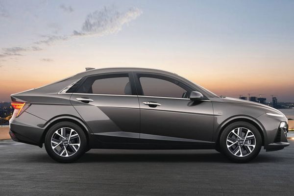 Hyundai Verna Price, Images, colours, Reviews & Specs