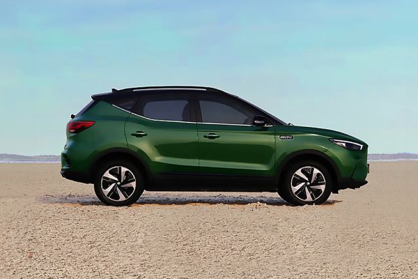 MG ZS EV Executive - On Road Price, RTO, Insurance, Features, Colours ...