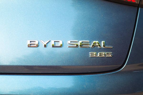 BYD Seal Premium Range - On Road Price, RTO, Insurance, Features ...