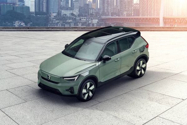 Volvo EX40 Price, Range, Charging Time Images, colours, Reviews & Specs