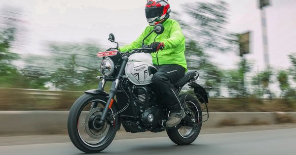 Triumph Speed T4 Price - Images, Colours & Reviews