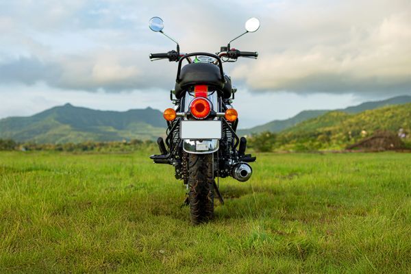 Royal Enfield Classic 350 Heritage Premium - On Road Price, RTO ...