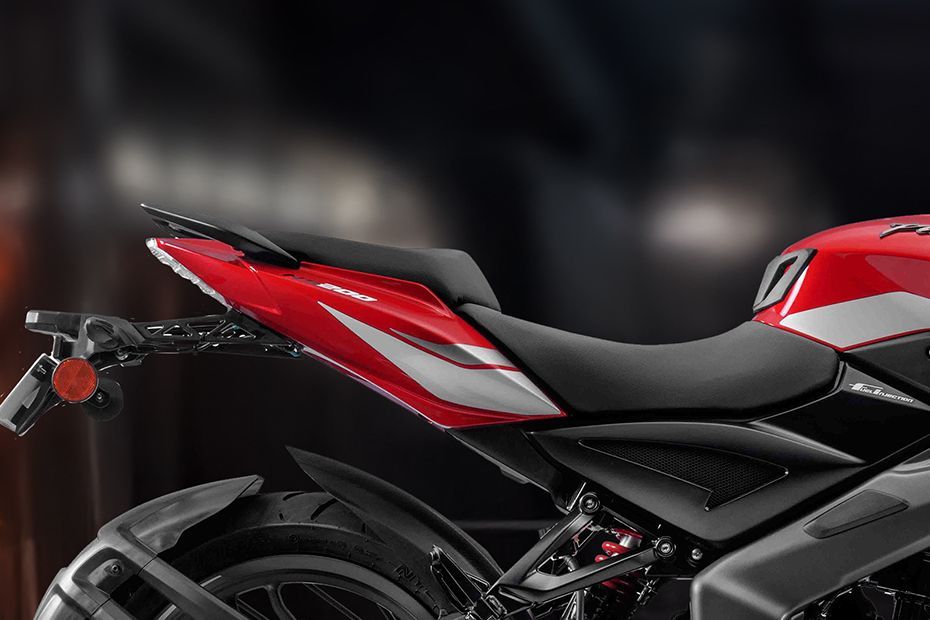 Bajaj Pulsar NS200 Images, Pulsar NS200 Photos & Videos, 360 view