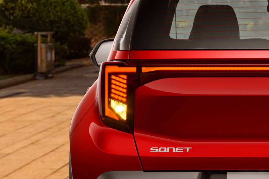 Kia Sonet Images, Sonet Interior & Exterior Photos, 360 View, Videos ...