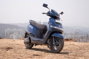 TVS iQube ST 5.3 kWh - On Road Price, RTO, Insurance, Features, Colours ...