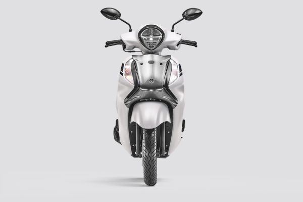 Yamaha Fascino 125 Fi Hybrid (2019-2025) Disc Silver - On Road Price ...