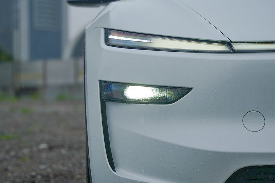 Tesla Model Y Images, Model Y Interior & Exterior Photos, 360 View ...