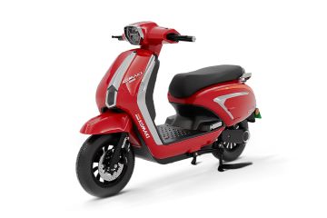 BMW F 900 GS vs Komaki XR7 - Compare Prices, Specs, Features