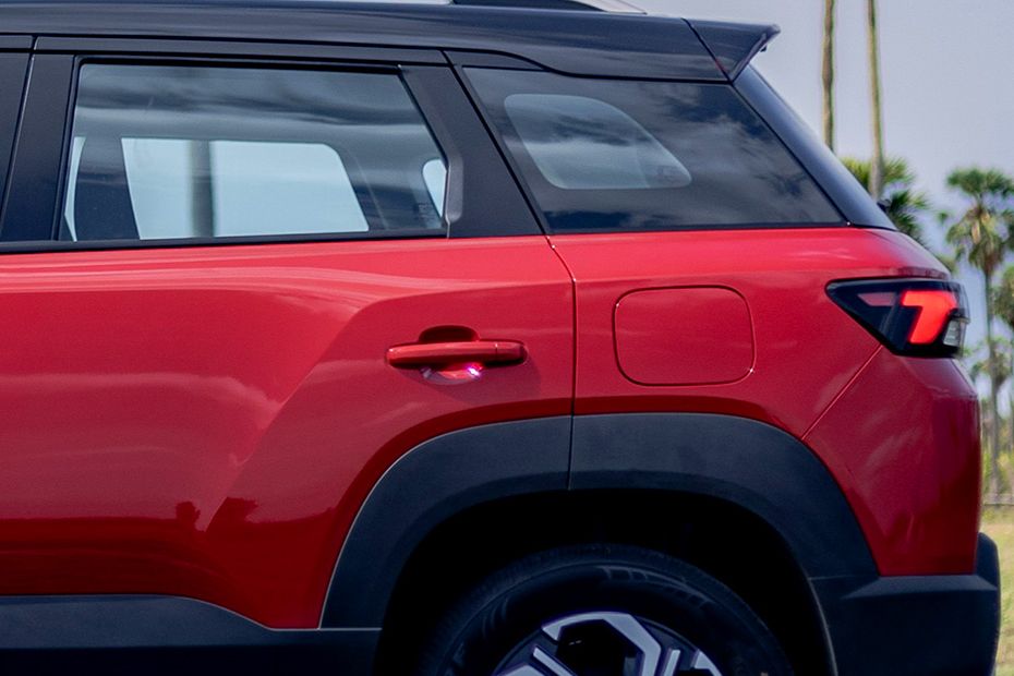 Maruti Brezza Images, Brezza Interior & Exterior Photos, 360 View ...