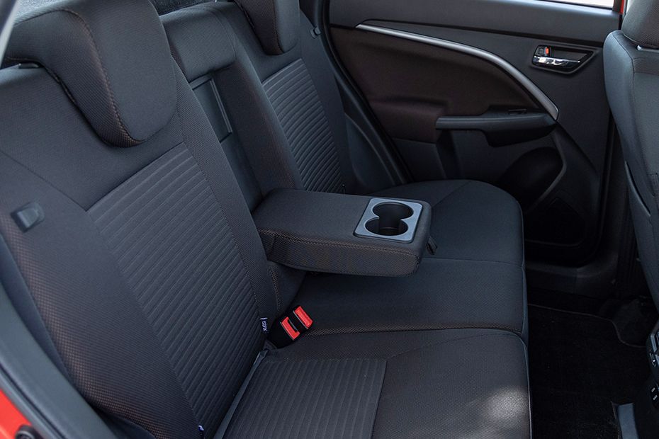 Maruti Brezza Images, Brezza Interior & Exterior Photos, 360 View ...