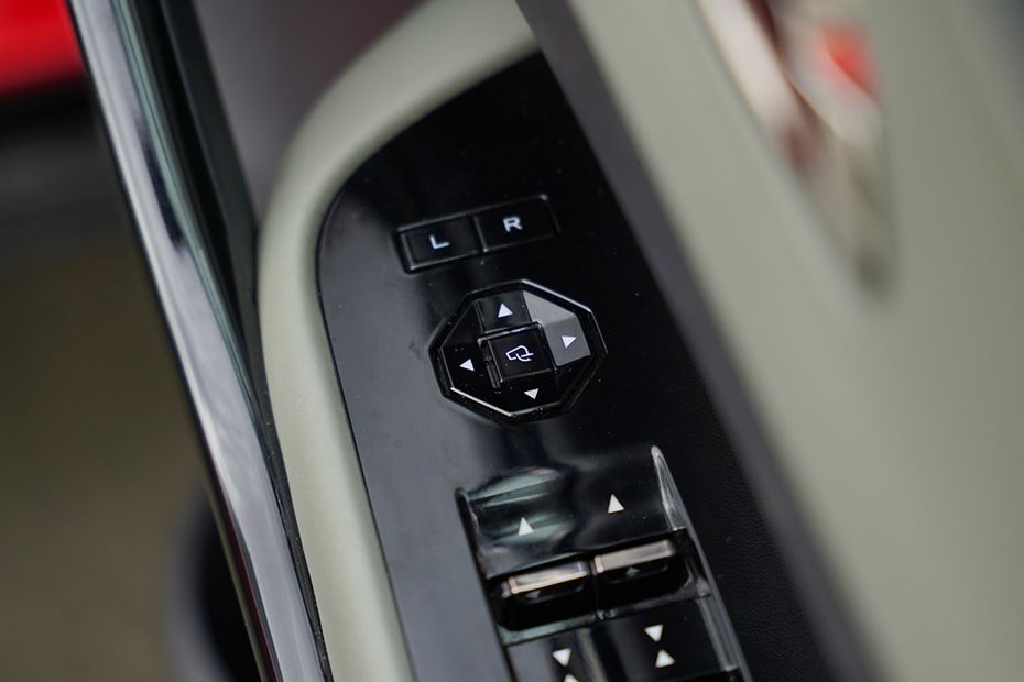 Mahindra XEV 9e Images, XEV 9e Interior & Exterior Photos, 360 View ...