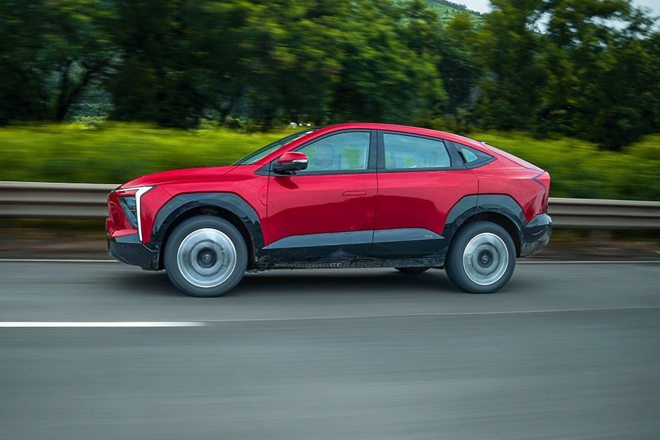 Mahindra XEV 9e Images, XEV 9e Interior & Exterior Photos, 360 View ...