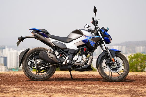 Hero Xtreme 125R Price - Mileage, Images, Colours | ZigWheels